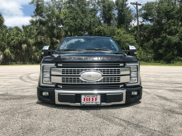 SHOP FEATURE - JIMMY'S ROD & CUSTOMS - Street Trucks