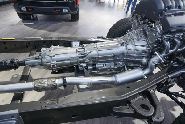 TEST DRIVE - 2019 CHEVROLET SILVERADO - Street Trucks