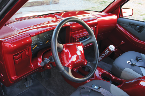Bagged and Body-dropped '97 Chevy S-10 | THE LOW DOWN