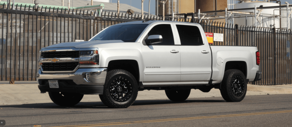 18 Chevy Silverado 3-inch Front Leveling Kit Installed