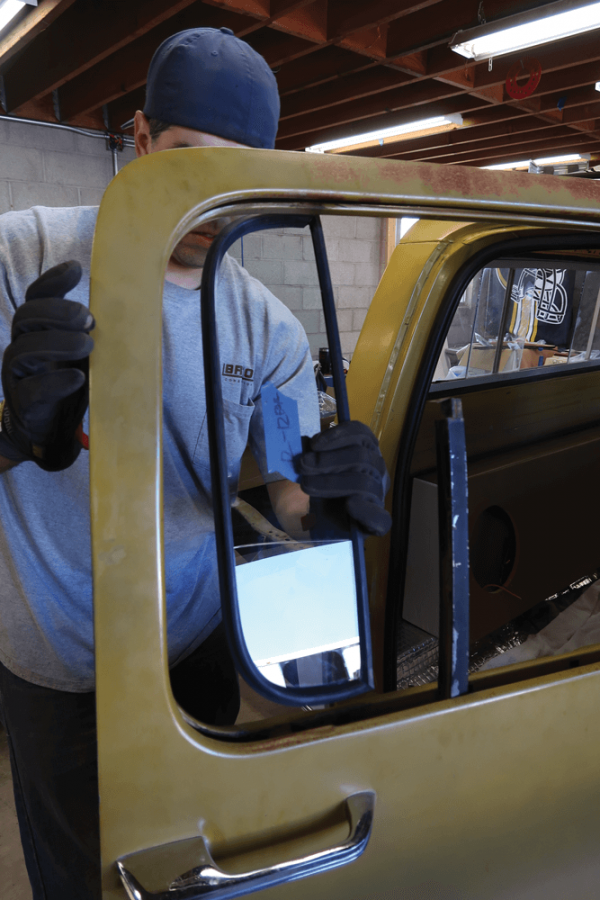 HOW TO REPAIR YOUR SQUARE-BODY - Street Trucks