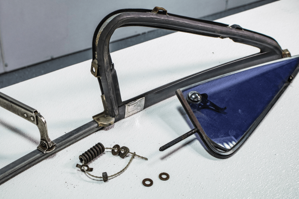 Proper Glass Seals For Your Squarebody Chevy - Street Trucks