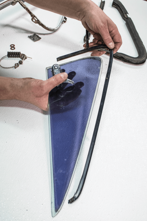 Proper Glass Seals For Your Squarebody Chevy - Street Trucks
