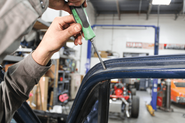 Proper Glass Seals For Your Squarebody Chevy - Street Trucks