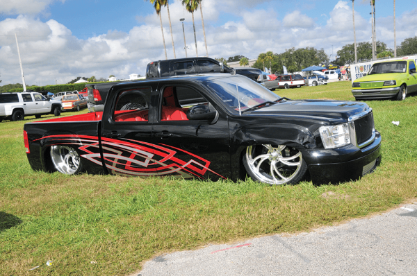THE 26TH ANNUAL SLAMFEST - Street Trucks