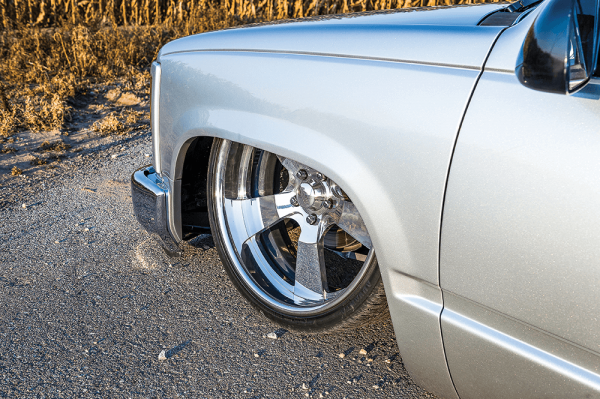 WORK TRUCK | ’97 GMC Sierra Bagged and Bodydropped on 22s!