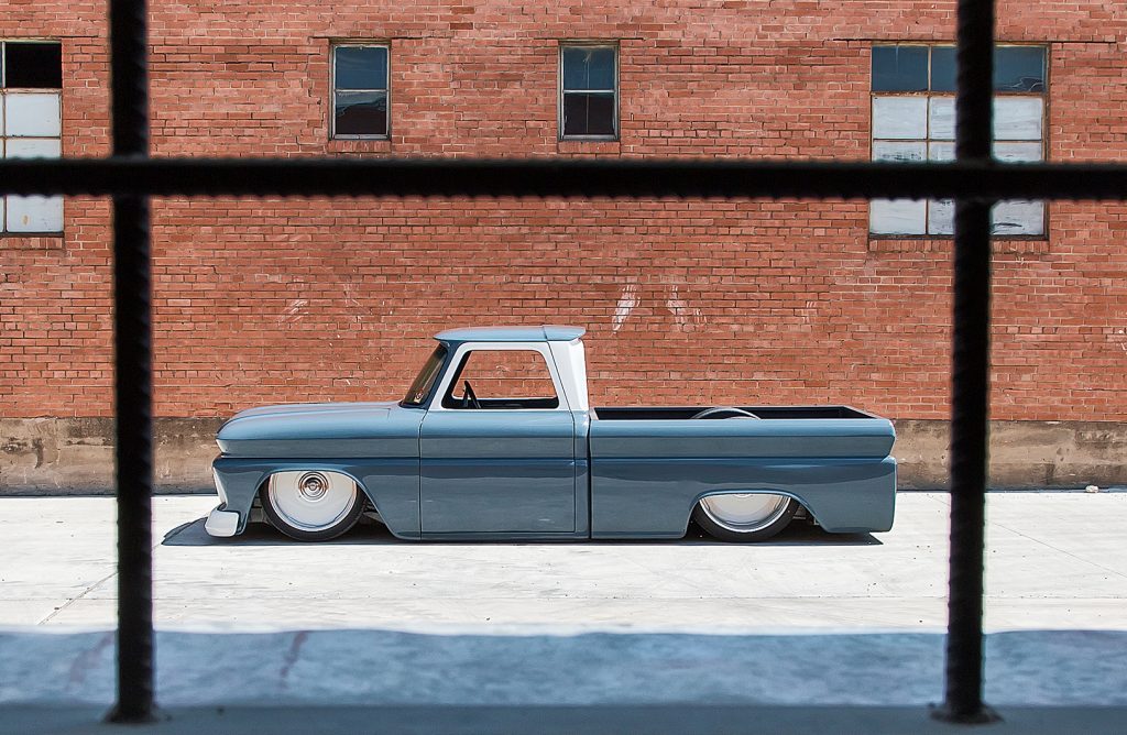 HAMMER HEAD | Gas Monkey Chevy C10 - Street Trucks