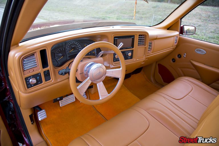 Sergio Tijerina's Ground Zero-Worthy '06 Silverado Transformation