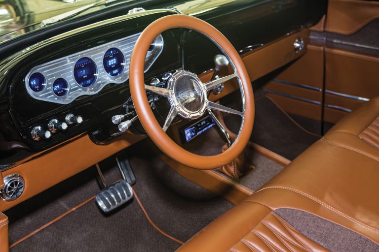 1966 Ford F-100: A Timeless Masterpiece of Meticulous