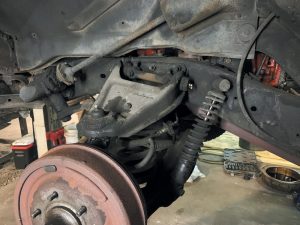 Bagging a Bow Tie | Installing Porterbuilt Fab's Complete C10 Kit ...