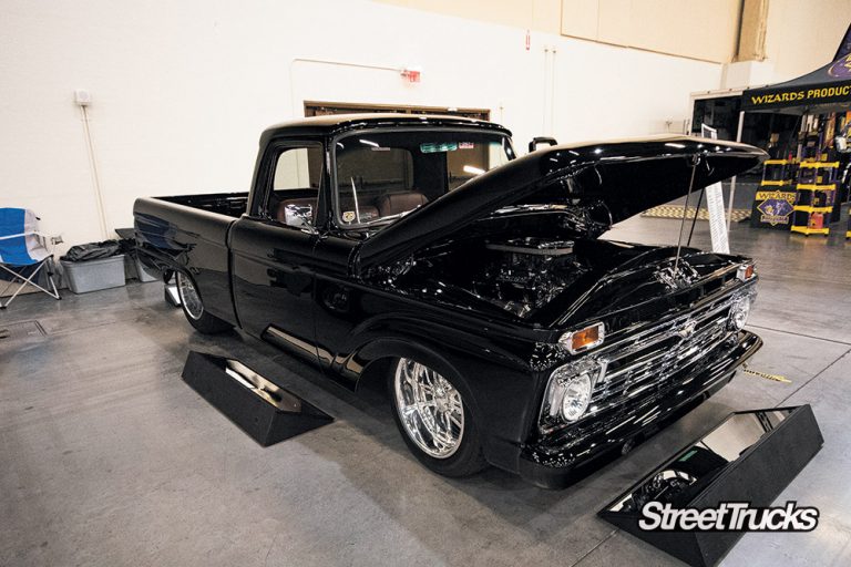 F-100 Super-Nationals & All Ford Show - Street Trucks
