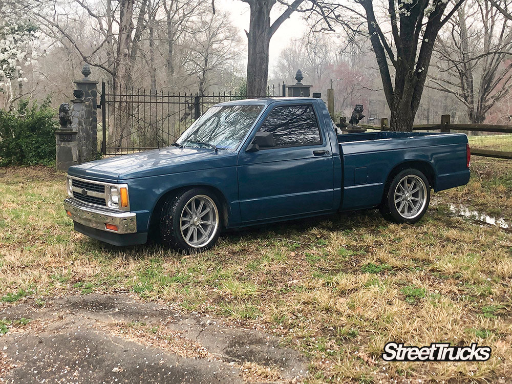 How to lower a ’91 Chevy S10 With Belltech - Street Trucks