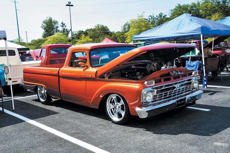 F-100 Supernationals Event Coverage - 44 Years of Fords