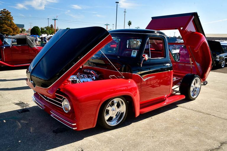 THE 34TH NSRA ANNUAL STREET ROD NATIONALS - Street Trucks