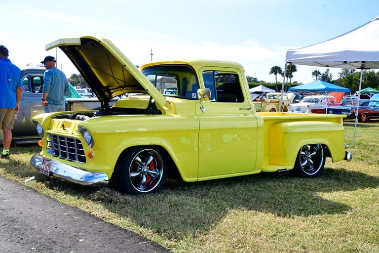THE 34TH NSRA ANNUAL STREET ROD NATIONALS - Street Trucks