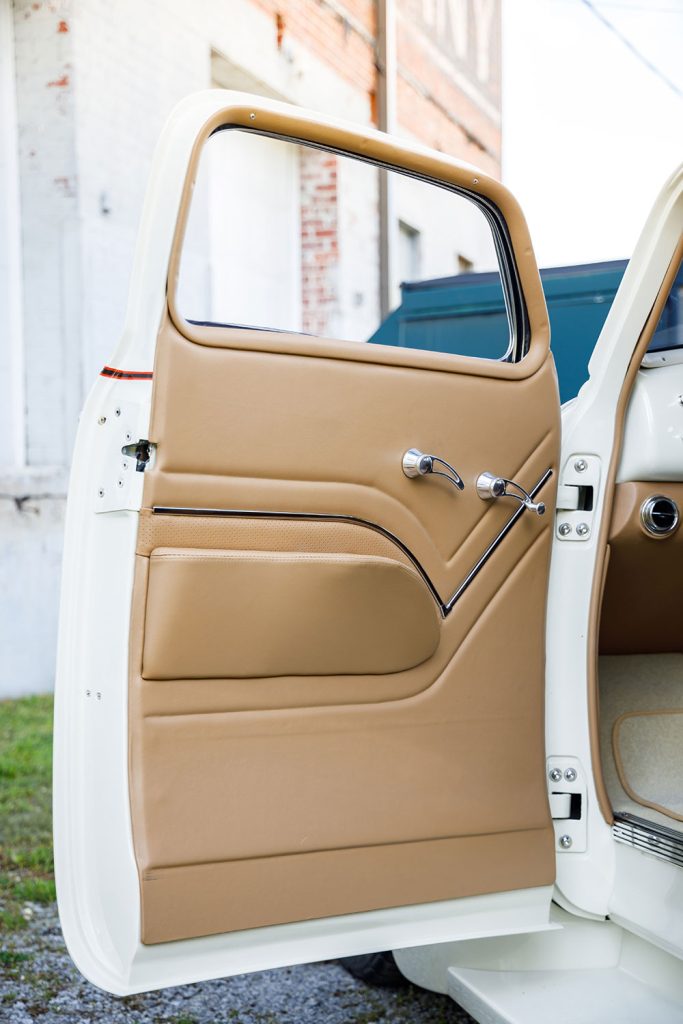 1950 Chevy Suburban with Fat Man Fabrications front
