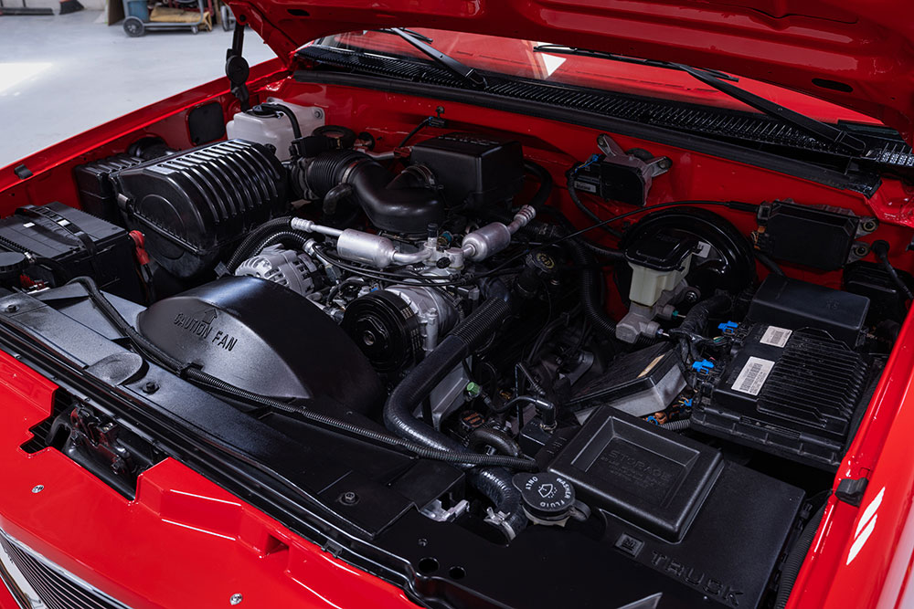 Is this the PERFECT ’98 Chevy C1500? - Motortopia - EVERYTHING Automotive!