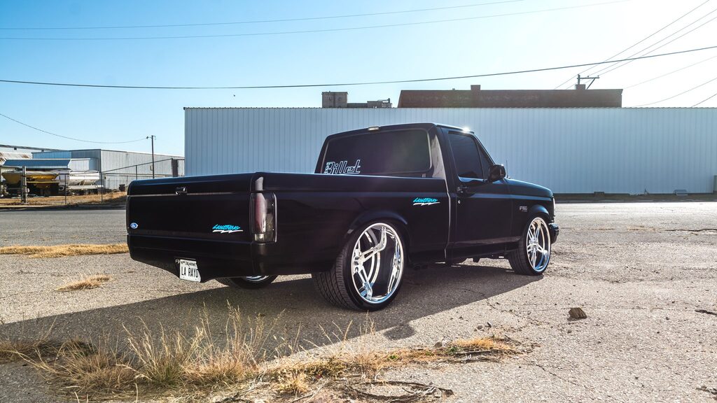 June Photographer Spotlight " Victor Lopez " - Street Trucks