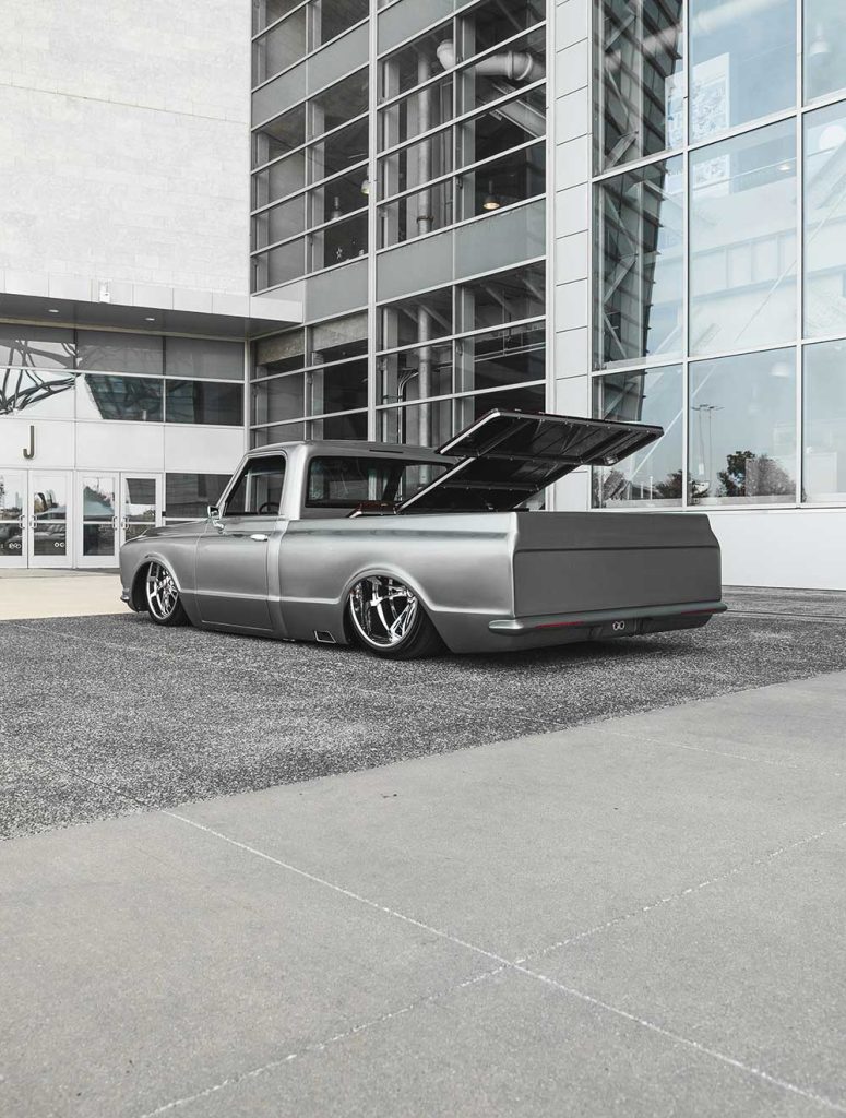TEXAS HEAT | 1972 Chevy C10 Built Right - Street Trucks