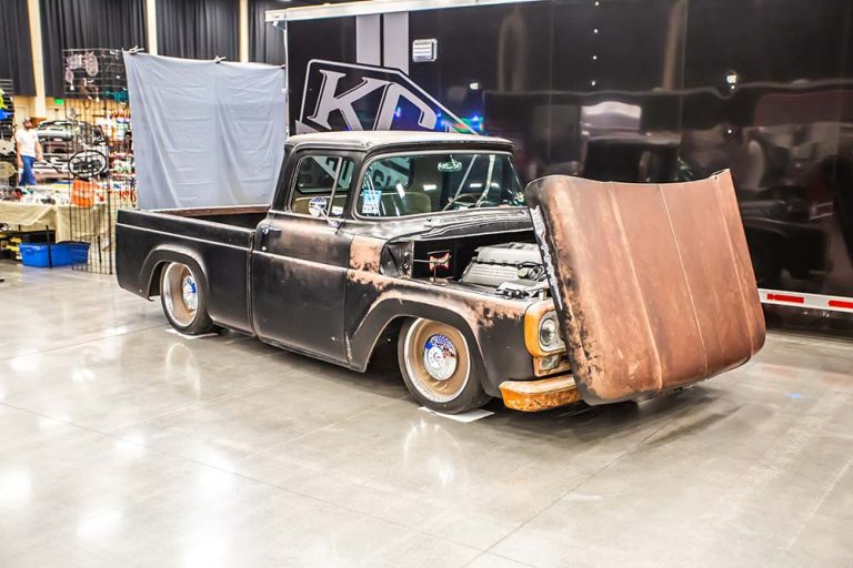 event coverage from Grand National F100 Show - Street Trucks