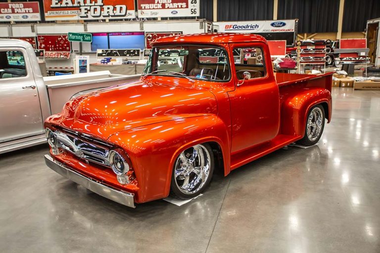event coverage from Grand National F100 Show - Street Trucks