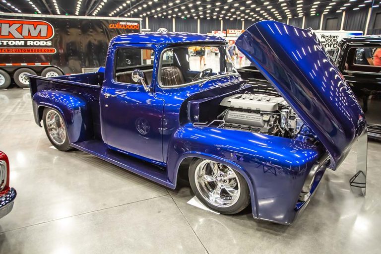 event coverage from Grand National F100 Show - Street Trucks