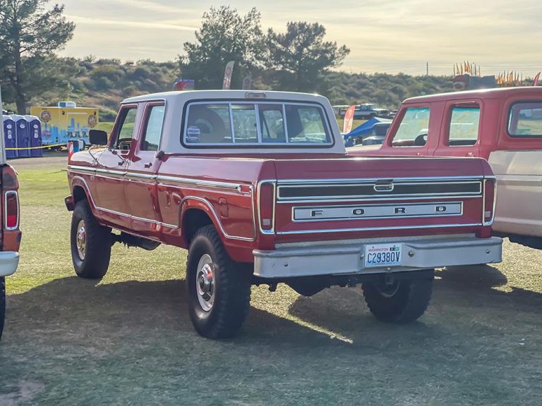 Old Ford Crew Cab Meetup 2022 - Street Trucks