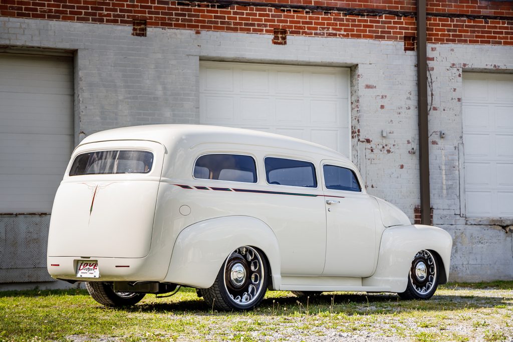 1950 Chevy Suburban with Fat Man Fabrications front