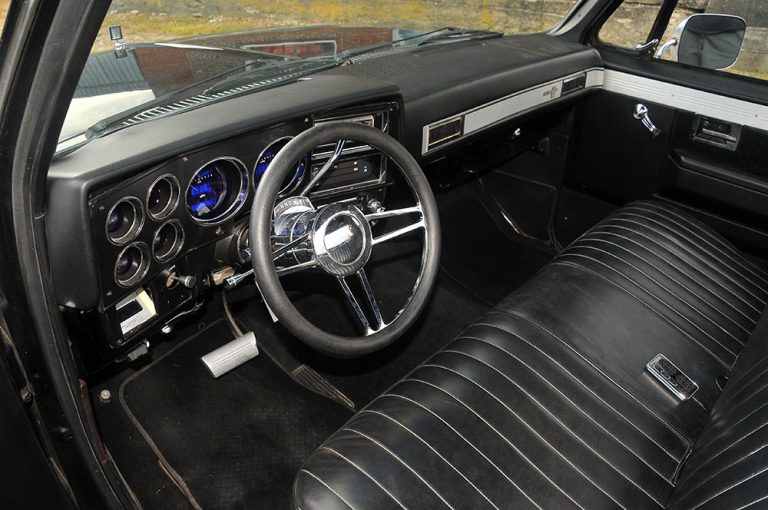 Bagged, Bodied and Beautiful ’84 Chevy C10 - Street Trucks