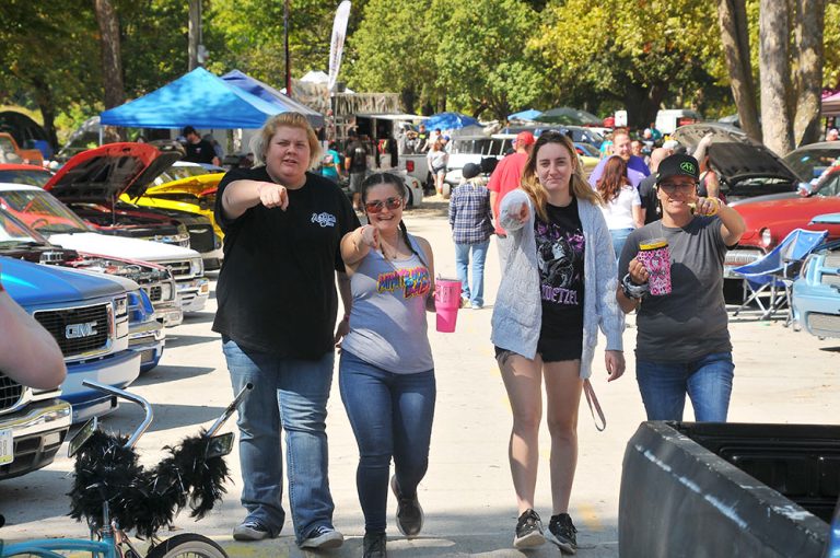 Sparks in the Ozarks 2022 Event Coverage! - Street Trucks