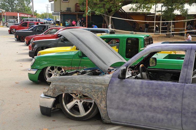 Sparks in the Ozarks 2022 Event Coverage! - Street Trucks