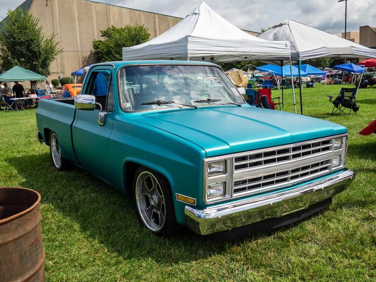 NSRA Street Rod Nationals | The Chevys Come Out to Play! - Street Trucks